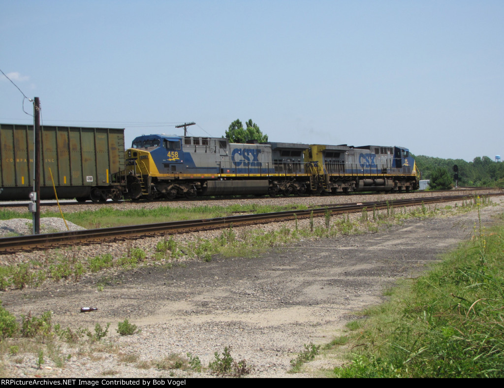 CSX 458 and 15